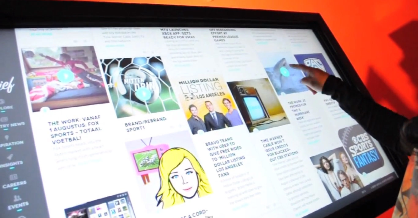 CyberTouch Mono Mobile, mesa multitouch de hasta 65” para aplicaciones indoor en grandes salas