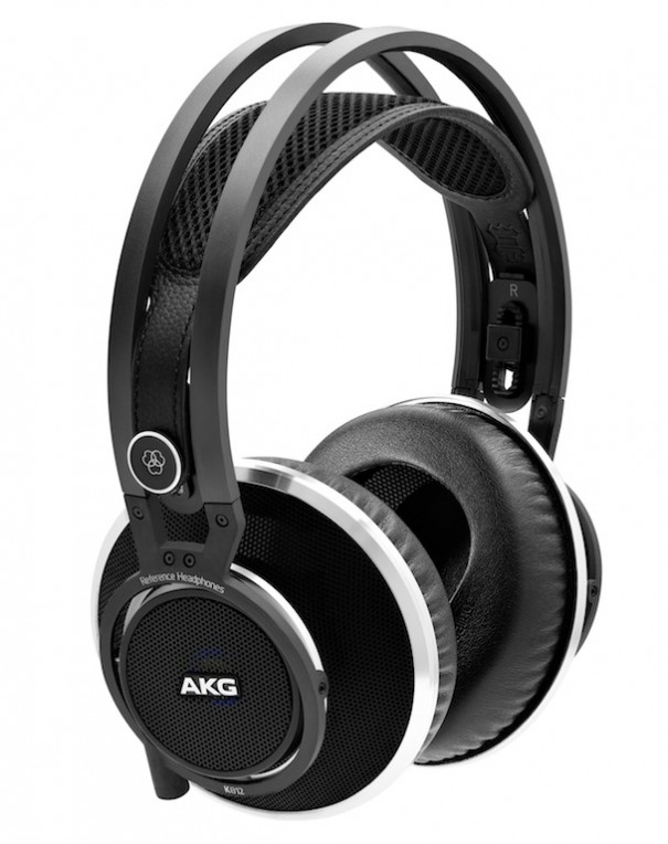 AKG revoluciona el entorno de los auriculares dinámicos con K812 ...