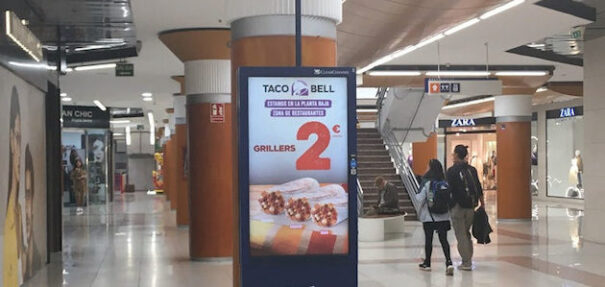 Mupi digital centro comercial