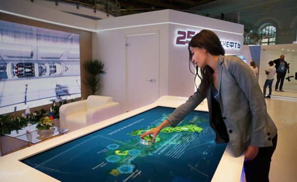 Displax e Interactive Scape combinan interacción de pantallas y ...