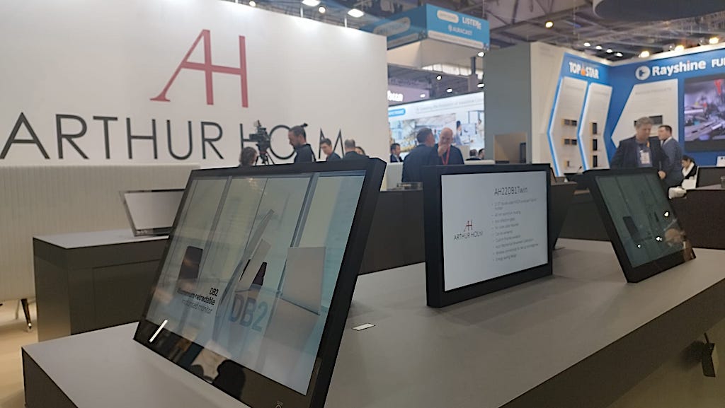 Arthur Holm elige ISE para mostrar su monitor motorizado DB3